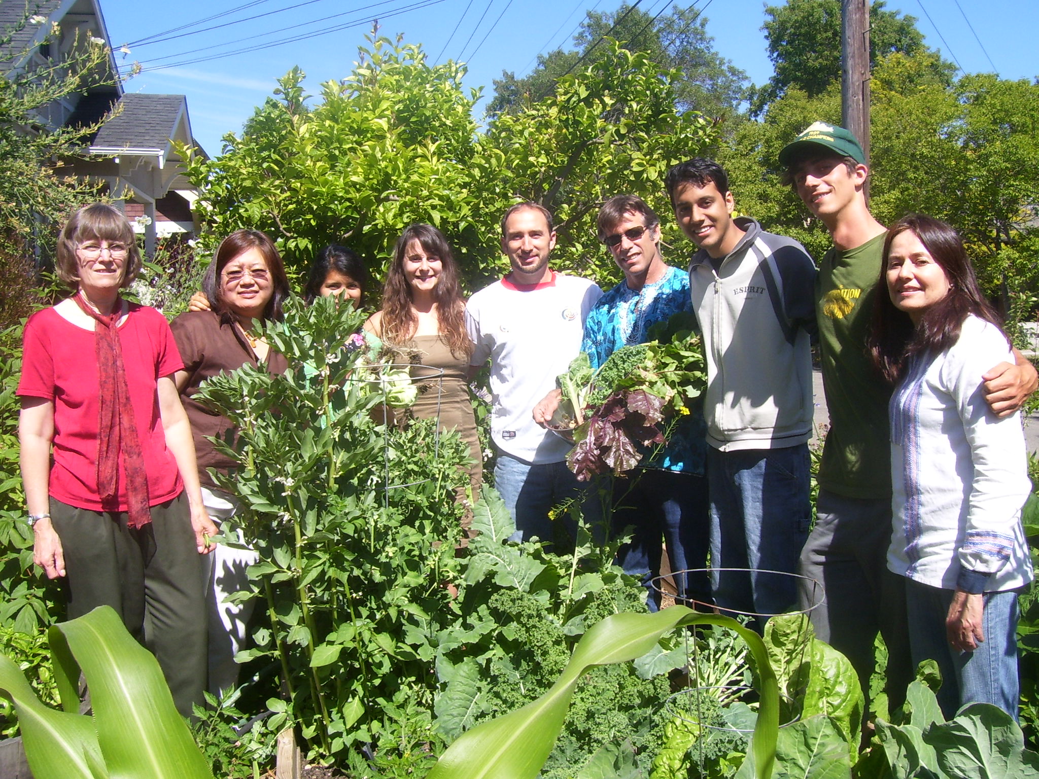 About Us : Food First
